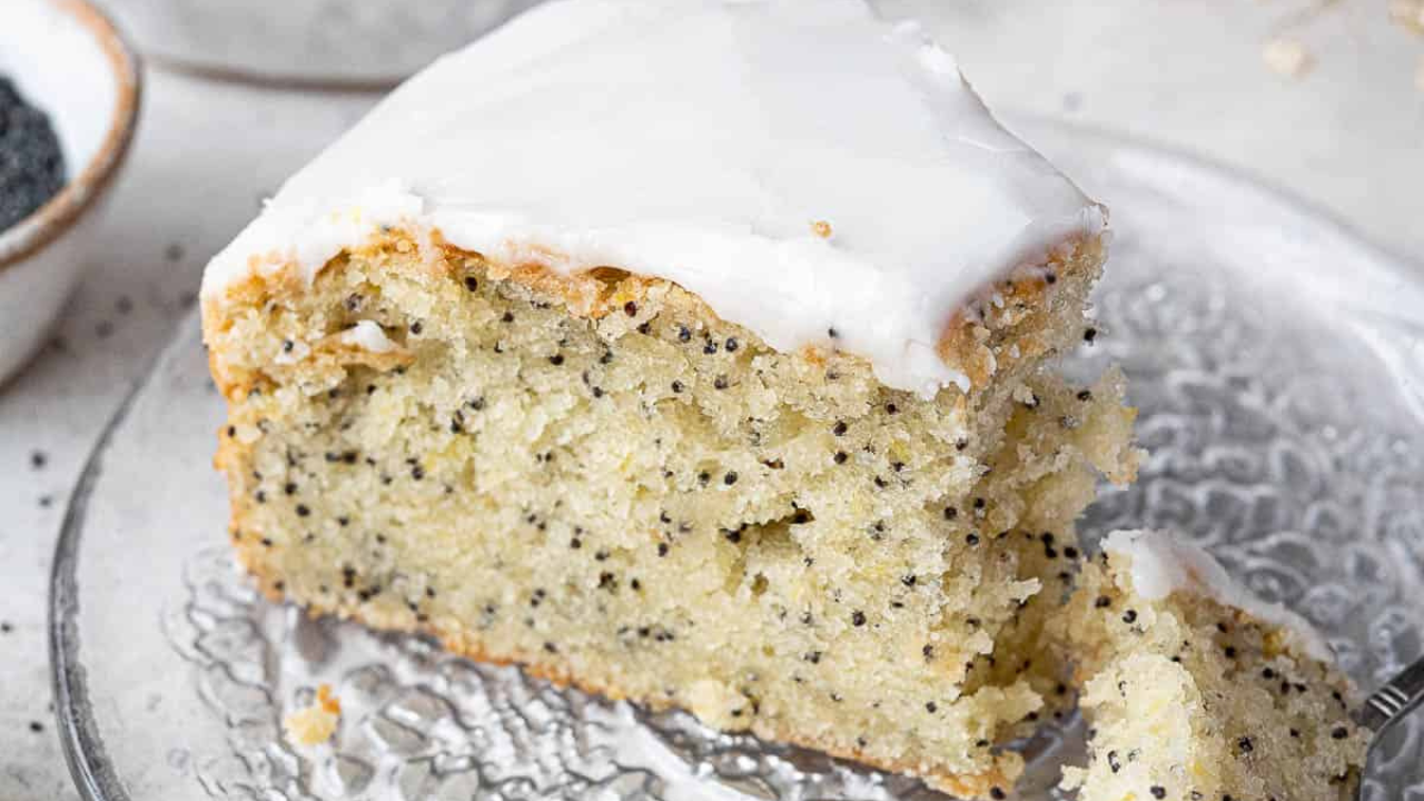 Jednoduchý makovec s citronovou polevou - vegan recept | Stream